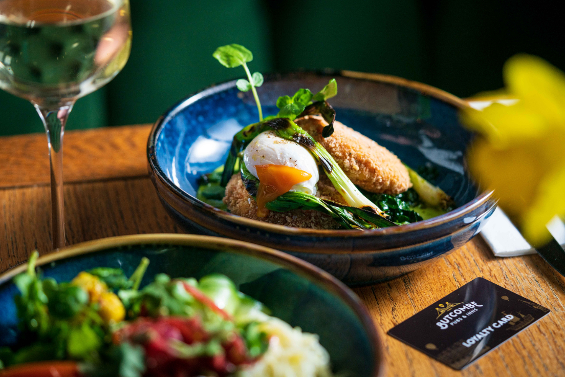 The Bear Inn | Pub & Restaurant in Cirencester, Gloucestershire