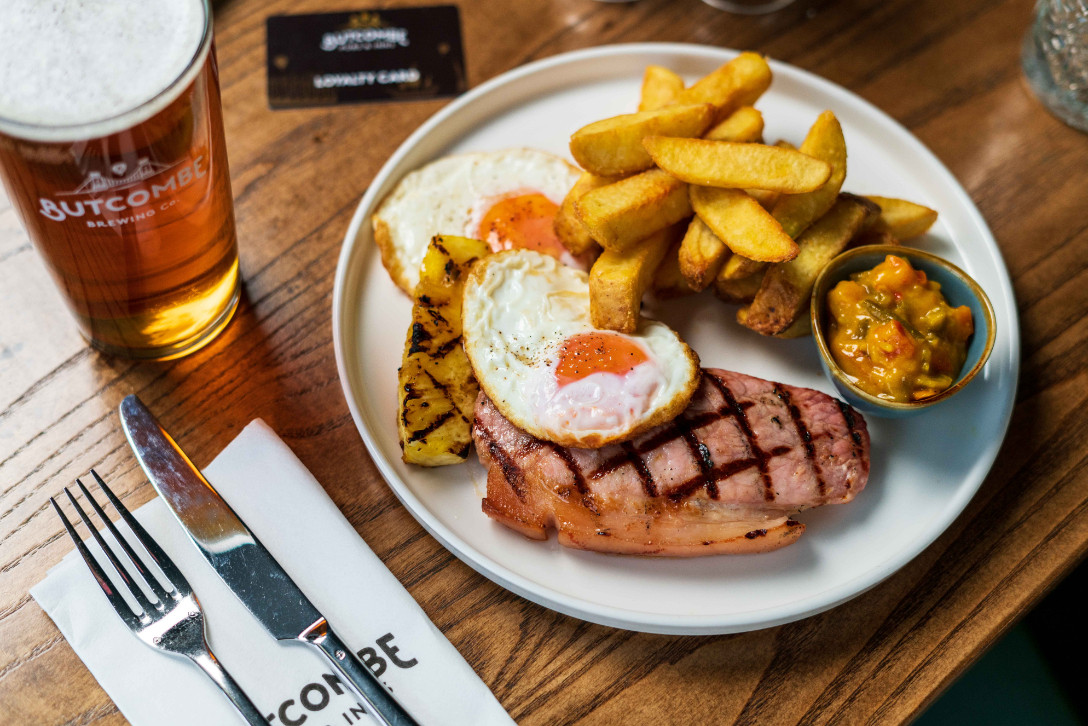 The Bear Inn | Pub & Restaurant in Cirencester, Gloucestershire