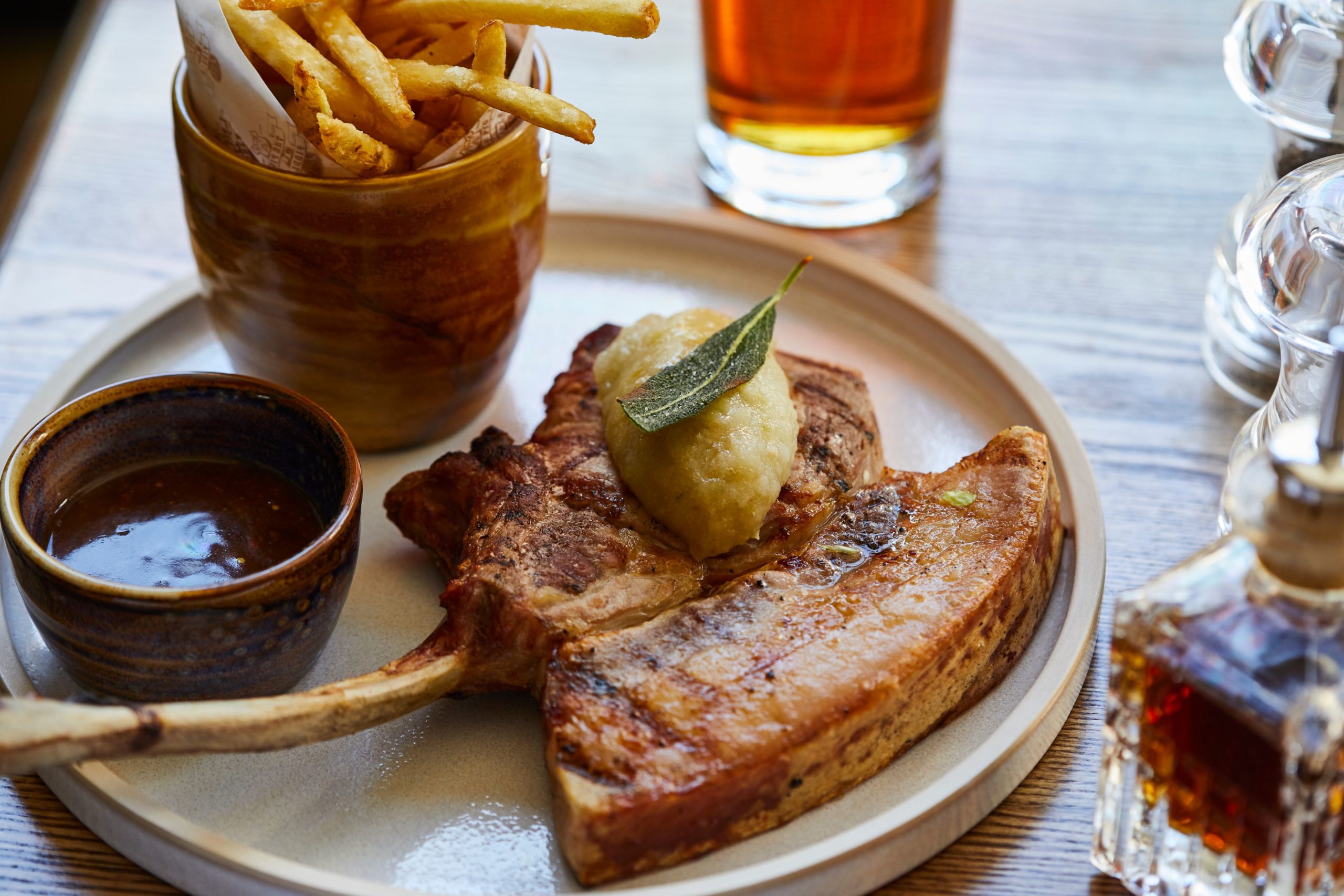 Food & Drink - Pig & Fiddle