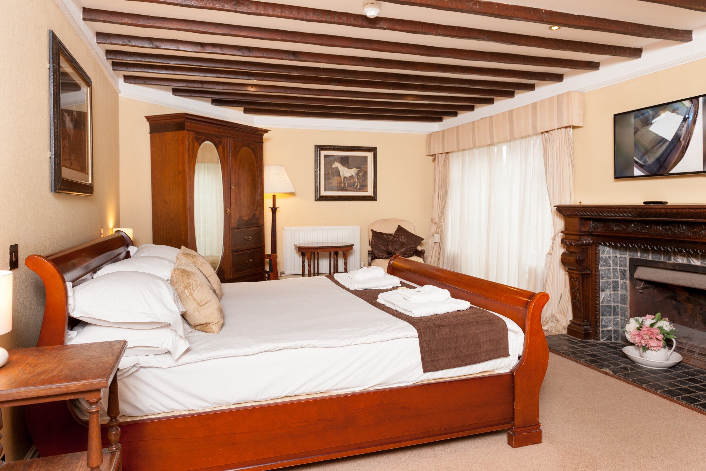 High Corner Inn | Pub, Hotel & Restaurant In Ringwood, Hampshire