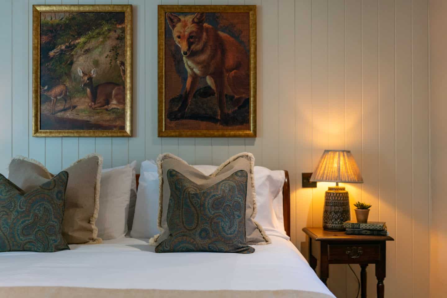 The High Corner Inn In Hampshire | Pub With Rooms & A Restaurant In ...