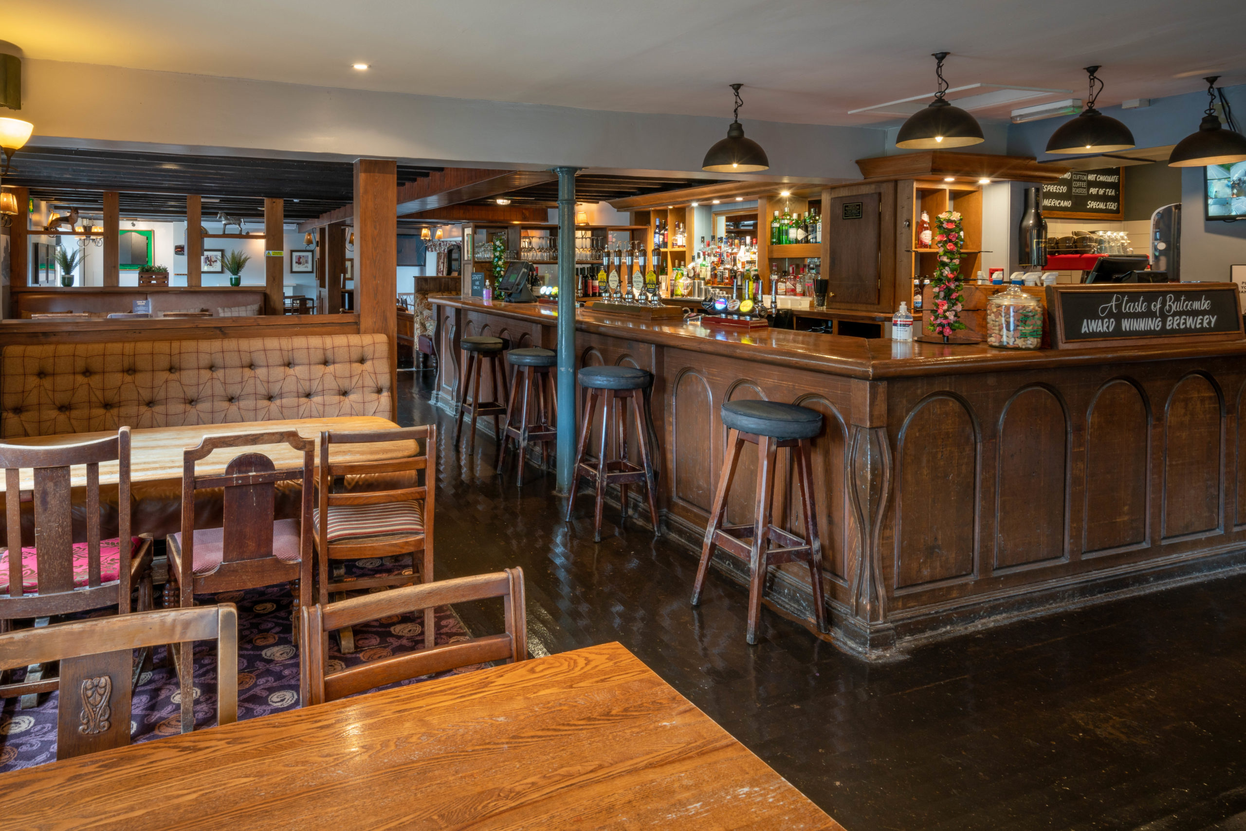 The Fox & Hounds | Pub & Restaurant in Theale, Reading