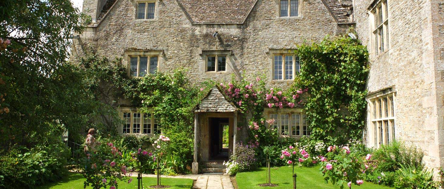 Kelmscott Manor - The Trout at Tadpole Bridge